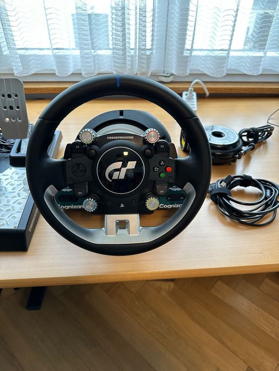 2 Racing Wheels inkl. Servolenkung und Pedalen Aston Martin | Kaufen ...