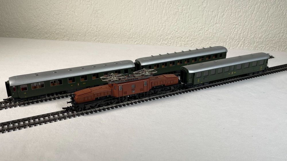 Roco 43982 - SBB Ce 6/8 Krokodil-Zugset (Gebraucht) in Volketswil für CHF 136 – mit Lieferung ...