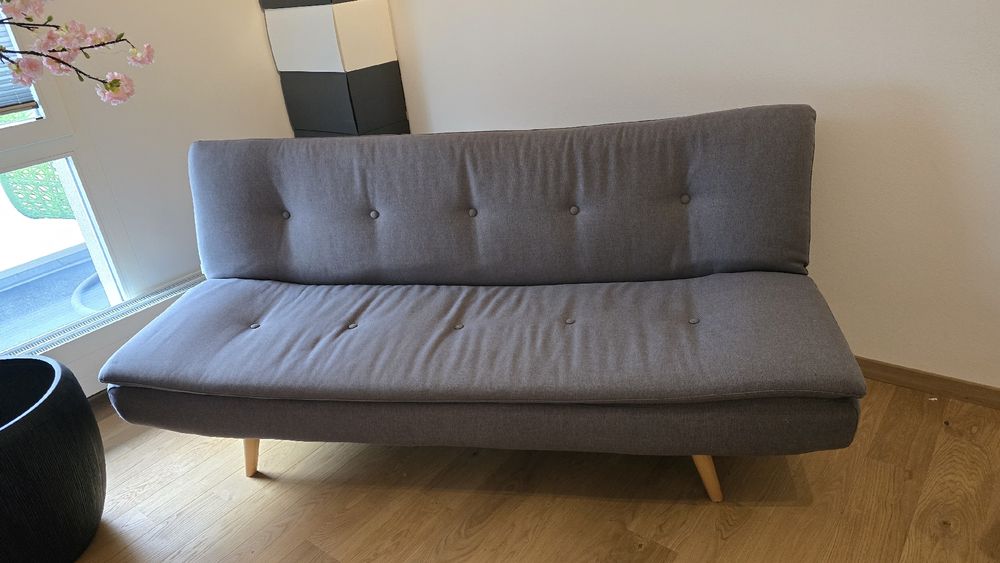 Schönes Sofa mit Schlaffunktion (Gebraucht) in Richterswil für CHF 79 – nur Abholung auf Ricardo ...