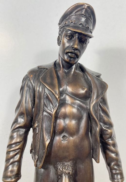 Männlicher Akt Bronze Skulptur (Gebraucht) in Root für CHF 355 – mit Lieferung auf Ricardo kaufen