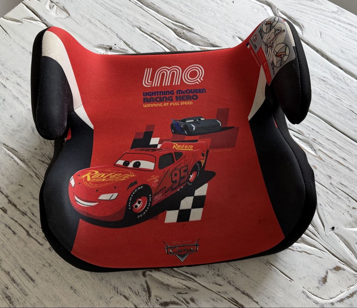 Kindersitzerhöhung Cars (Gebraucht) in Schönenbuch für CHF 6 – mit ...