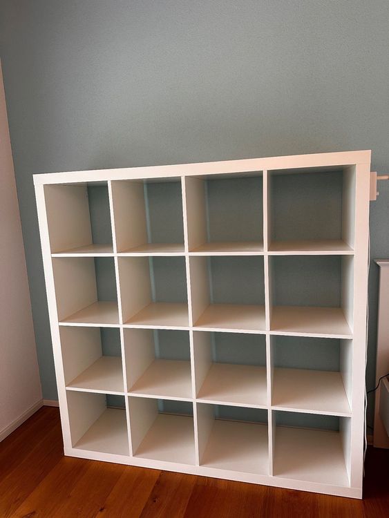 IKEA Regal, weiss 149 cm x 149 cm mit Leselampe ab Fr. 1,- | Kaufen auf ...