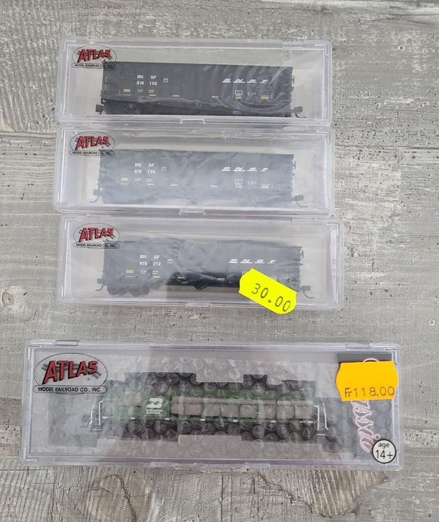 Atlas Spur N BN # 4056 Diesellok + 3 GW Ton hopper, -60% (Neu (gemäss Beschreibung)) in ...