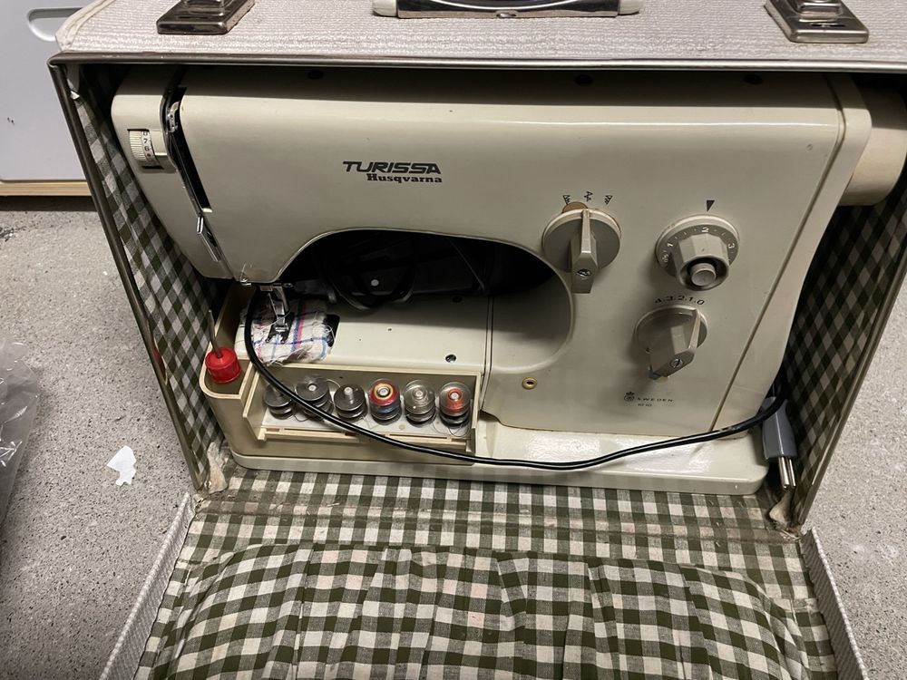 Turissa Nähmaschine | Kaufen auf Ricardo