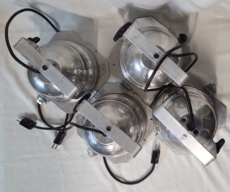 ShowTec PAR 56 Scheinwerfer Set, MFL 300W, 4 Stück, silber (Gebraucht ...
