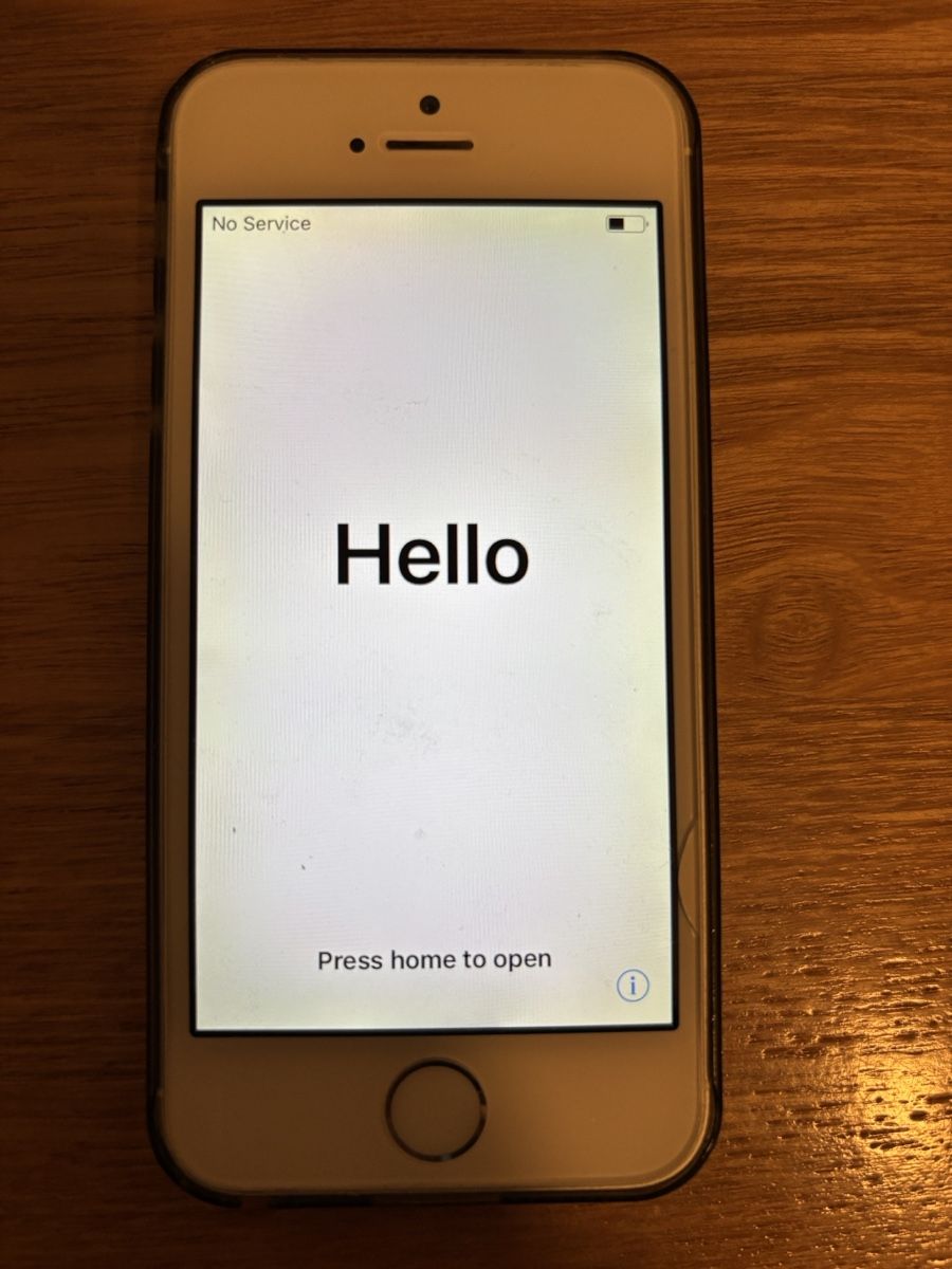 iPhone 5S - 16GB bianco (Usato) a Muralto per CHF 35 – con consegna ...