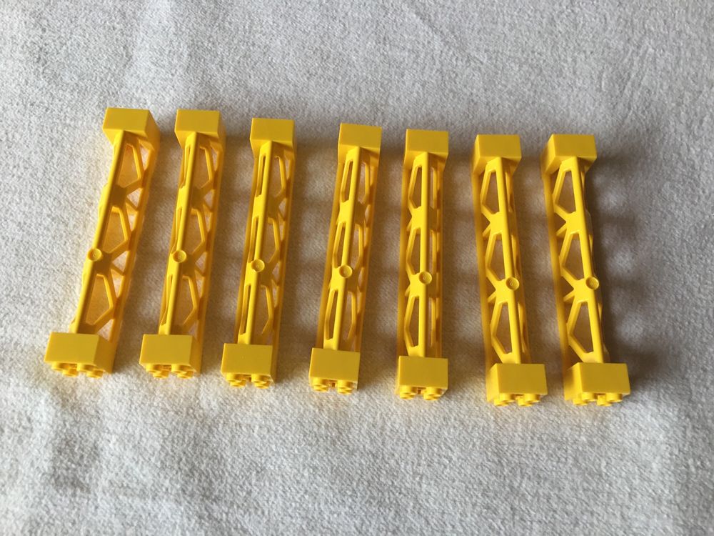 LEGO - 7 Gelbe Stutzen | Kaufen auf Ricardo