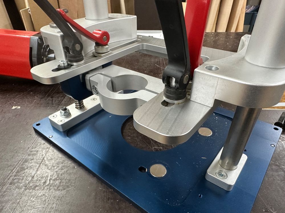 Suhner UAL 23RF und Sauter OFL 3.0 Fräslift von 2019 | Kaufen auf Ricardo