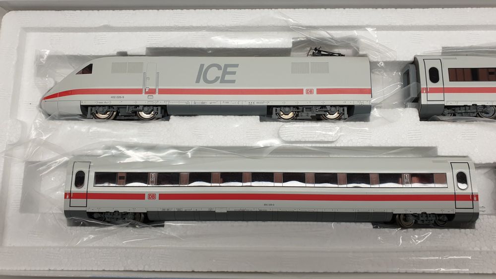 Märklin 36712 Start up - Triebwagenzug ICE 2 Baureihe 402 (Gebraucht) in Barberêche für CHF 132 ...
