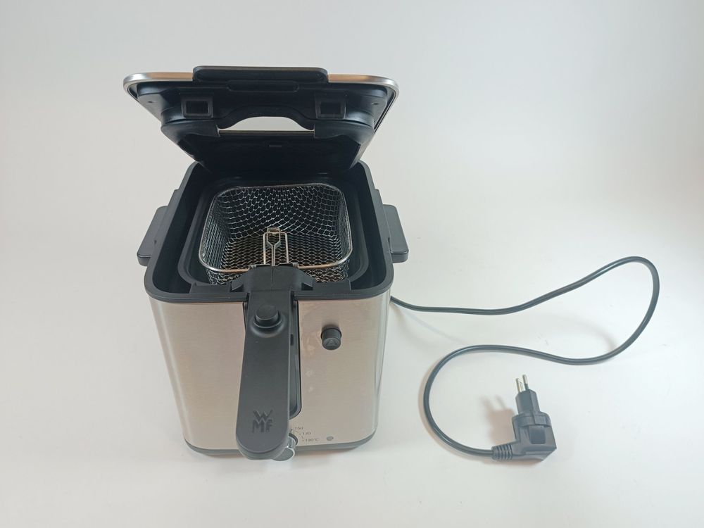 WMF Küchenminis Fritteuse mit Kartoffel-Schneider | Kaufen auf Ricardo