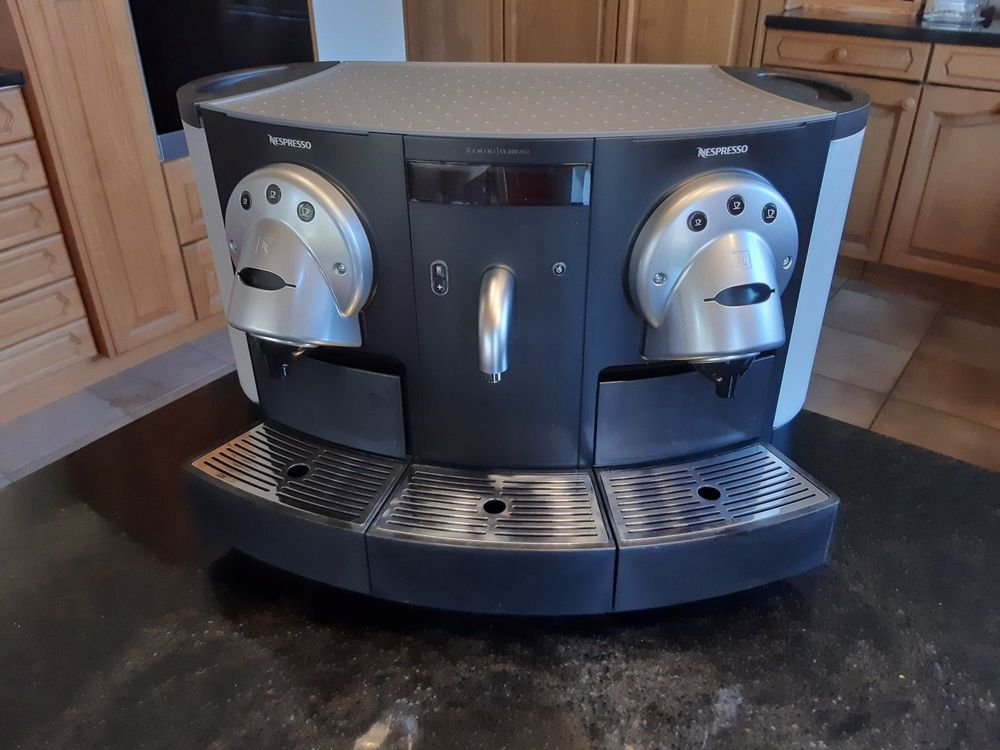 Kaffemaschine NESPRESSO Gemini CS200 Pro (Gebraucht) in für CHF 391 ...