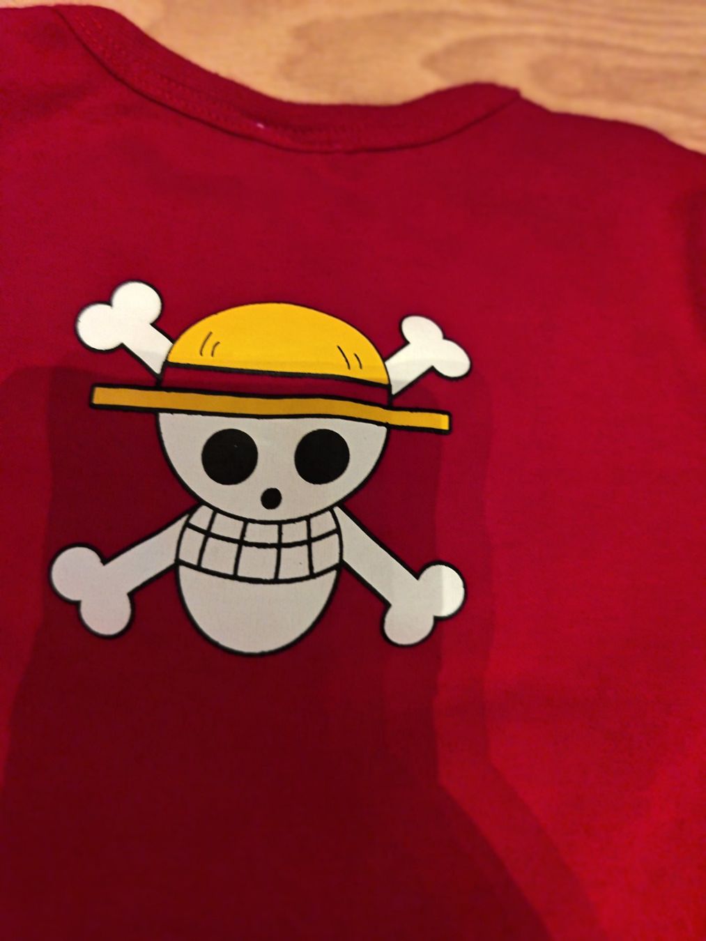 One Piece Luffy Baby-Strampler, 6-9 Monate, Top Zustand! (Gebraucht) in ...