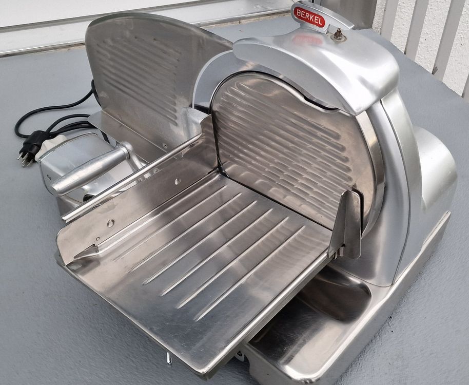 Aufschnittmaschine Berkel 834 / 380V / 230V (Gebraucht) in niederhasli ...