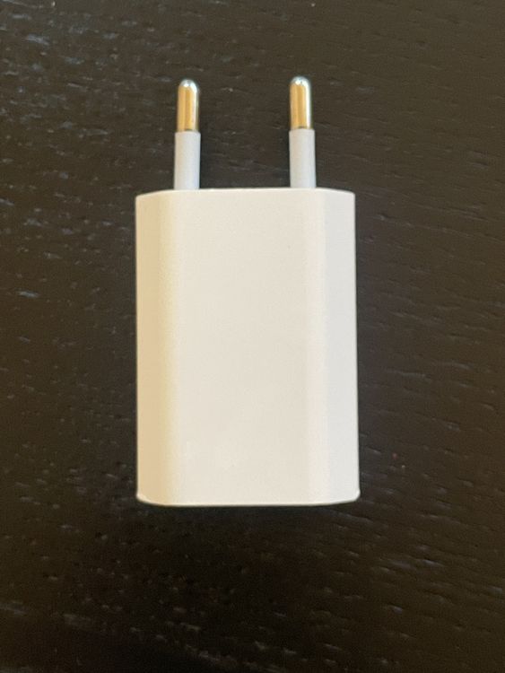 Original Apple Ladegerät Modell A1300 5W CH Stecker (Gebraucht) in ...
