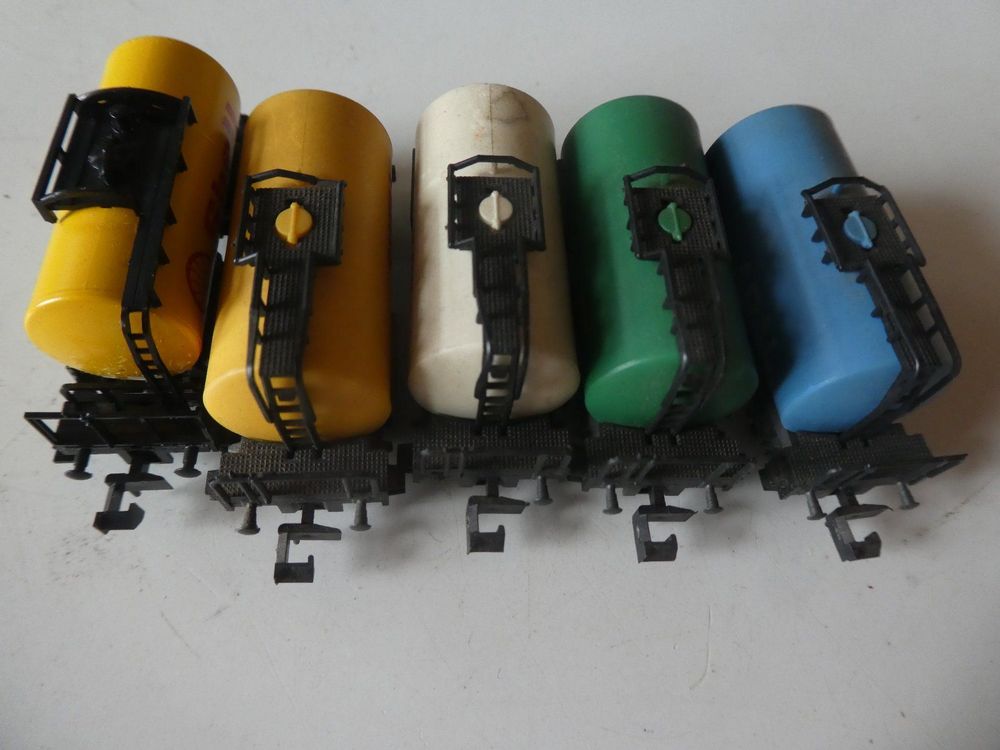 Rivarossi/Atlas 5 Tankwagen Spur N/int76 (Gebraucht) in Winterthur für ...