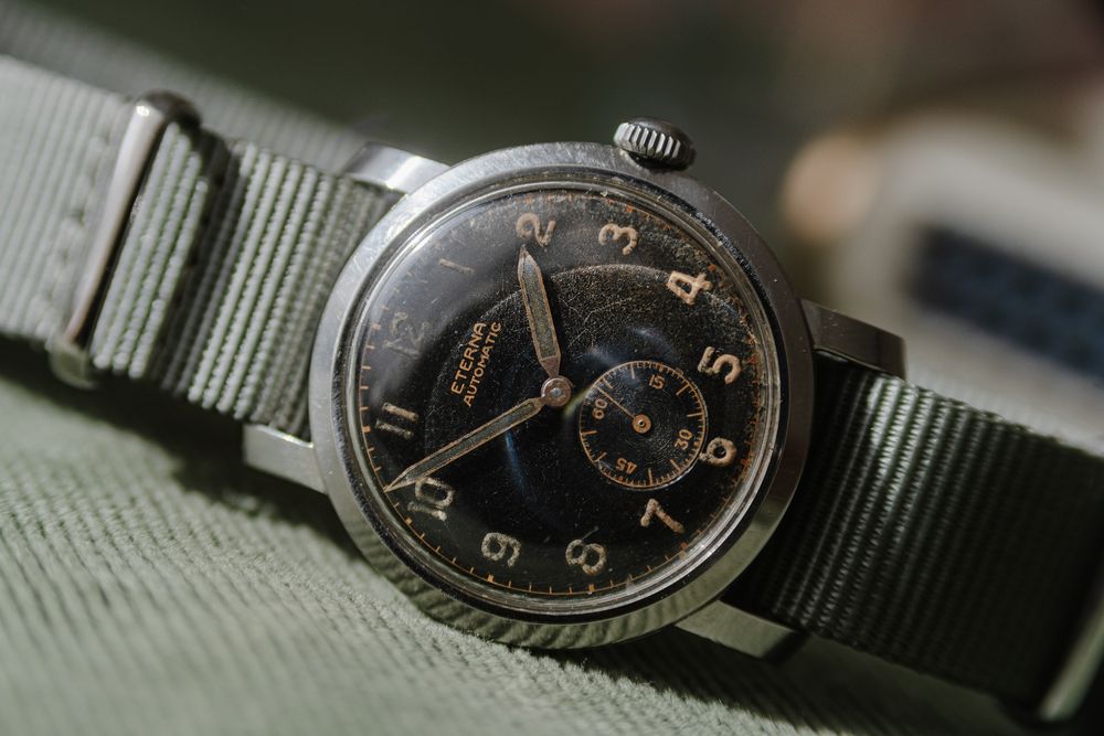 Vintage Eterna Field Watch w/ spider gilt Radium Dial 34mm | Comprare ...