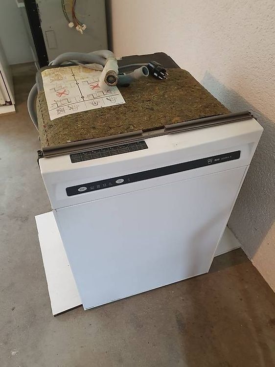 Geschirrspüler VZUG Adora N CH-Norm (55 cm) (Gebraucht) in Niederhasli ...