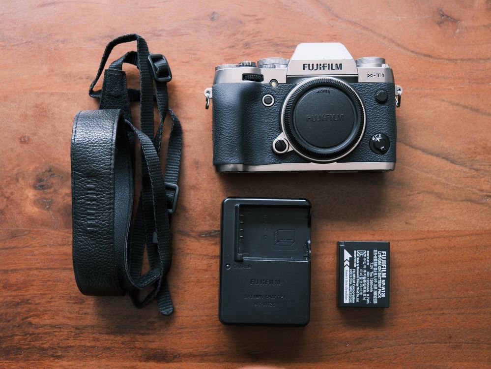 Fujifilm X-T1 Body Silver (Gehäuse) | Kaufen auf Ricardo