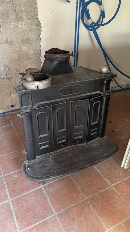 Cheminée en fonte (D'occasion) à Plan-les-Ouates pour CHF 100 – retrait ...