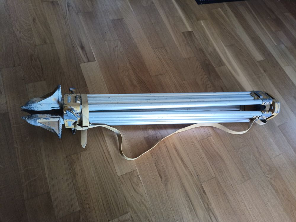 Topcon Stativ aus Aluminium - für Niviliergerät, Laser ect. (Gebraucht ...