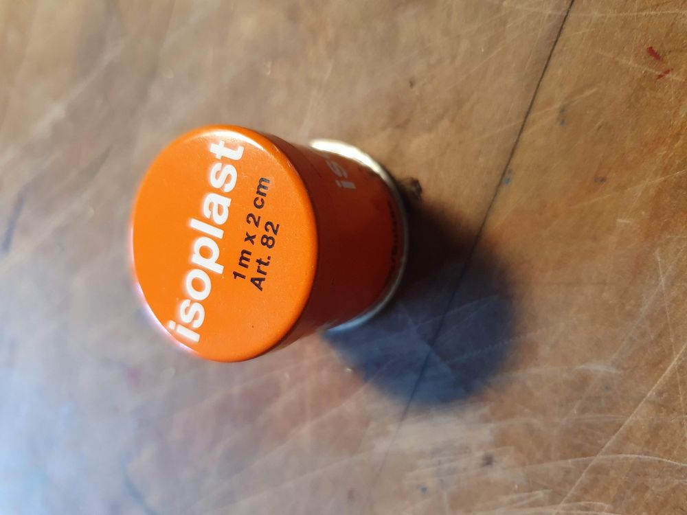 isoplast heftpflasterdose (Gebraucht) in Zürich für CHF 1 – nur ...