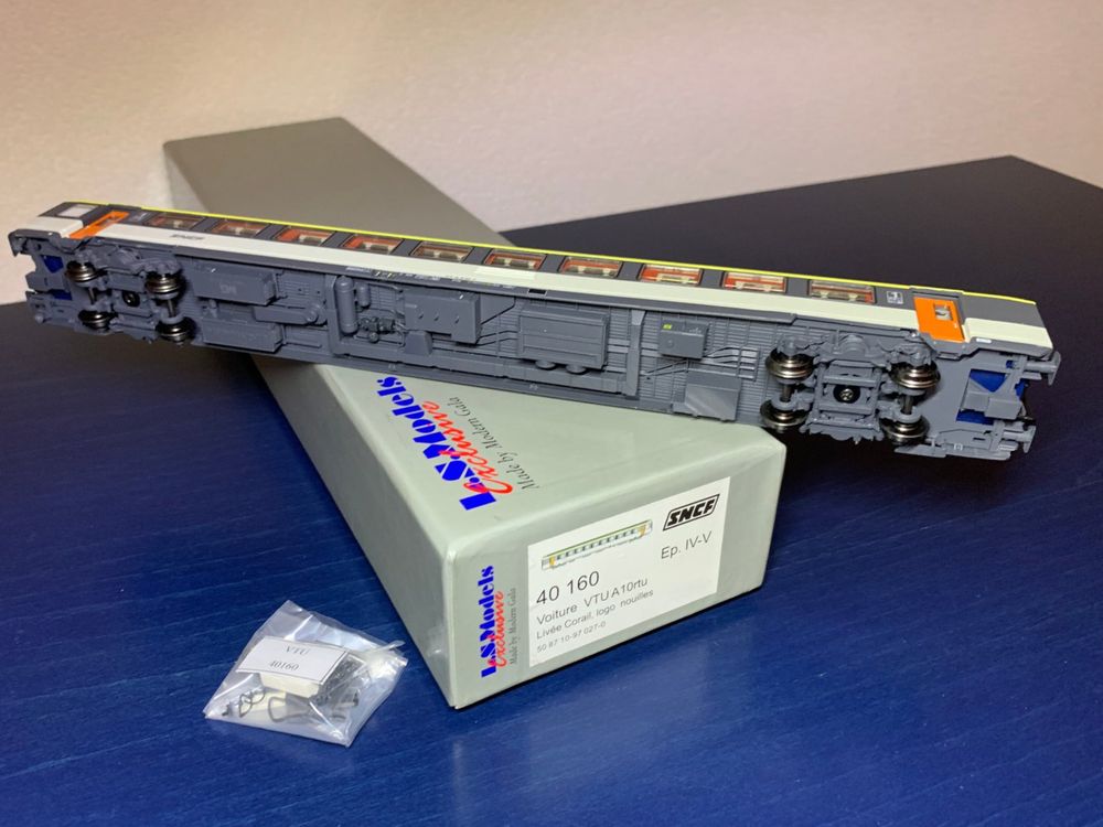 L.S. Models SNCF CORAIL 1ère cl. logo nouilles | Kaufen auf Ricardo