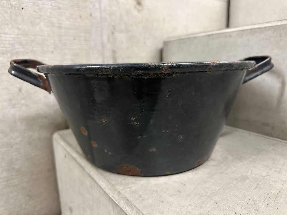 Antique enamel metal pot / Antik Topf Emaille Metall (Gebraucht) in ...