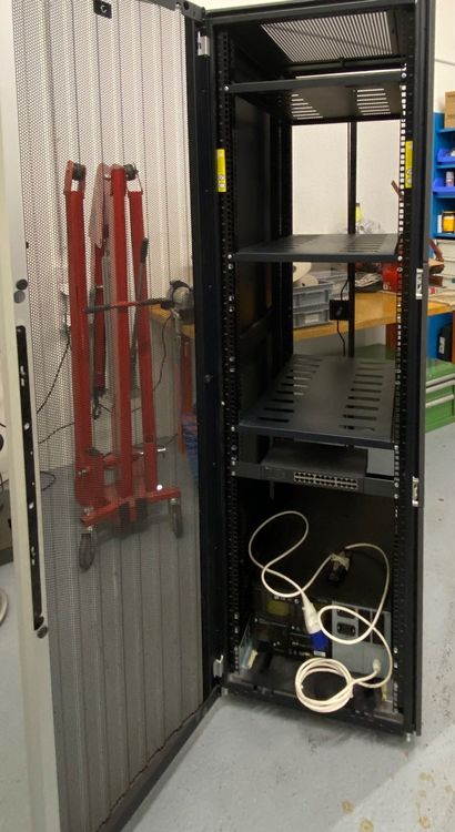 HP server rack 36HE 19 Zoll mit Stromversorgung+Dataterminal (Gebraucht ...