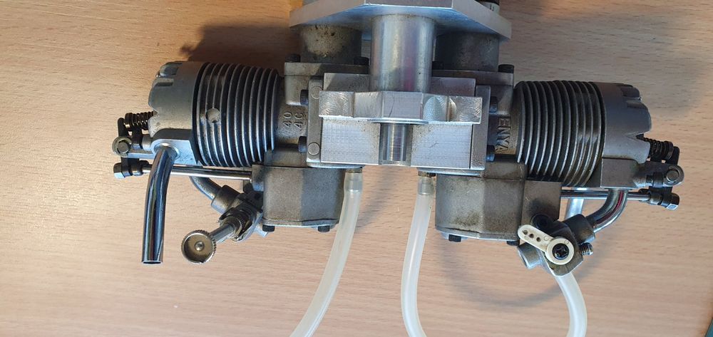 Modellmotoraufbau mit 2 Enya 40-4C und Reduktion (Gebraucht) in für CHF 199 – mit Lieferung auf ...