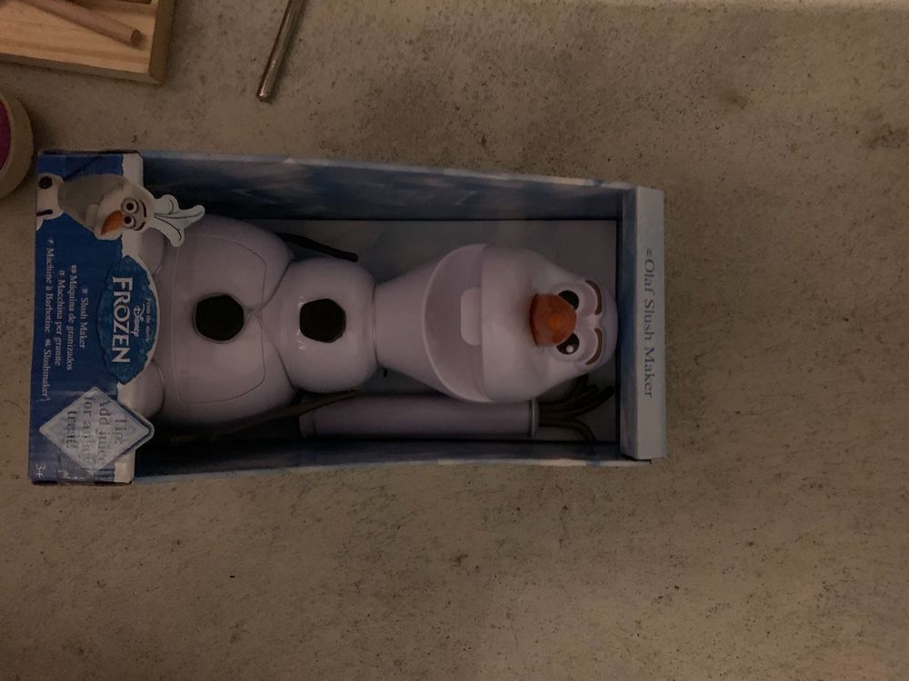 Frozen Olaf Slush Maker (Neu und originalverpackt) in Bichelsee für CHF ...