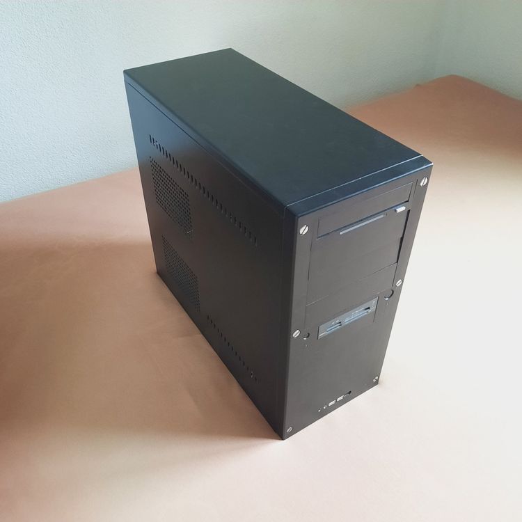 PC-Gehäuse Midi-Tower | Kaufen auf Ricardo