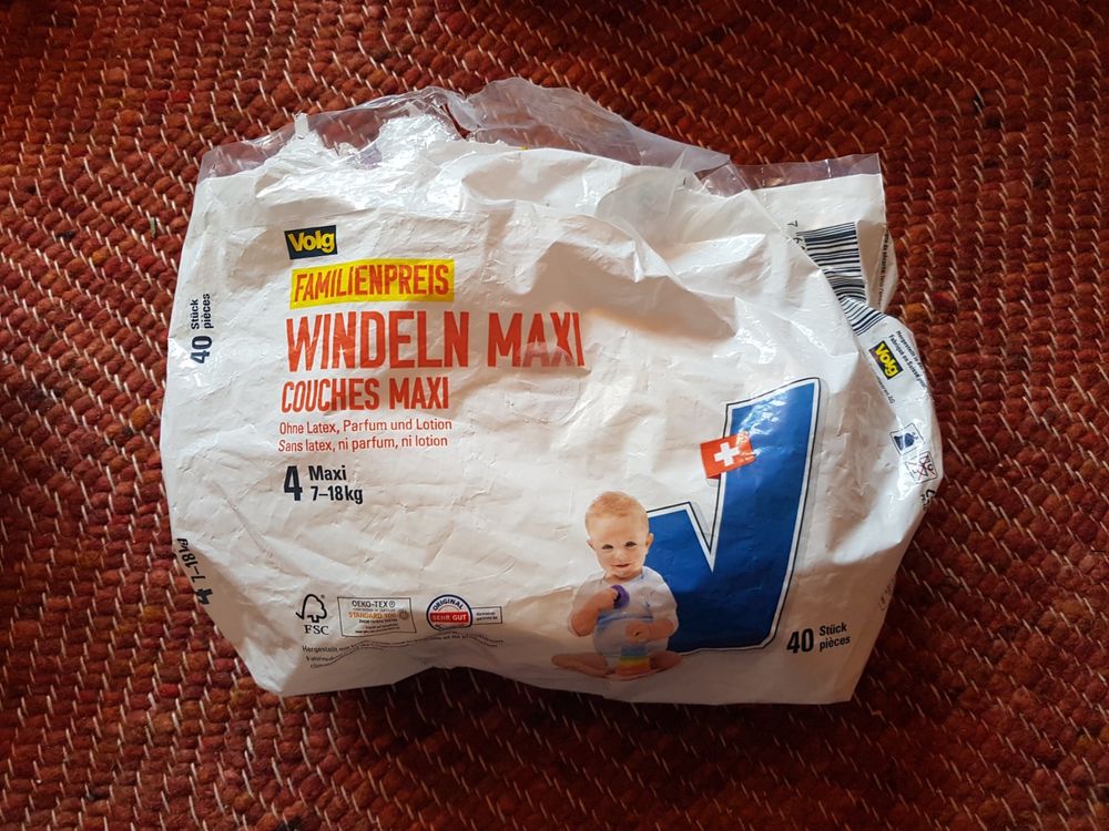 Sehr grosses Windelpaket zum Austragen (Gebraucht) in Bristen für CHF 1 ...