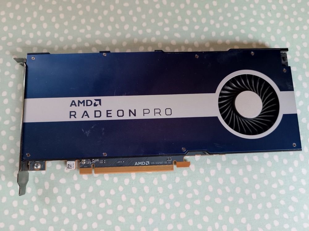 AMD Radeon Pro W5500 - Leistungsstarke Workstation-Grafikkar (Gebraucht ...