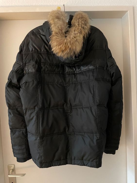 Schwarze winter Jacke 52 Np 320 (Gebraucht) in Aesch BL für CHF 19 – mit Lieferung auf Ricardo ...