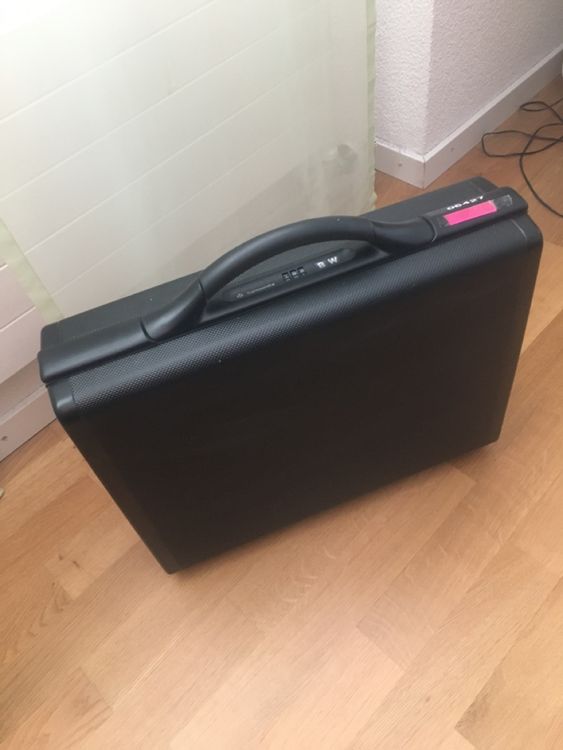 Aktenkoffer (Neu (gemäss Beschreibung)) in Belp für CHF 10 – mit ...