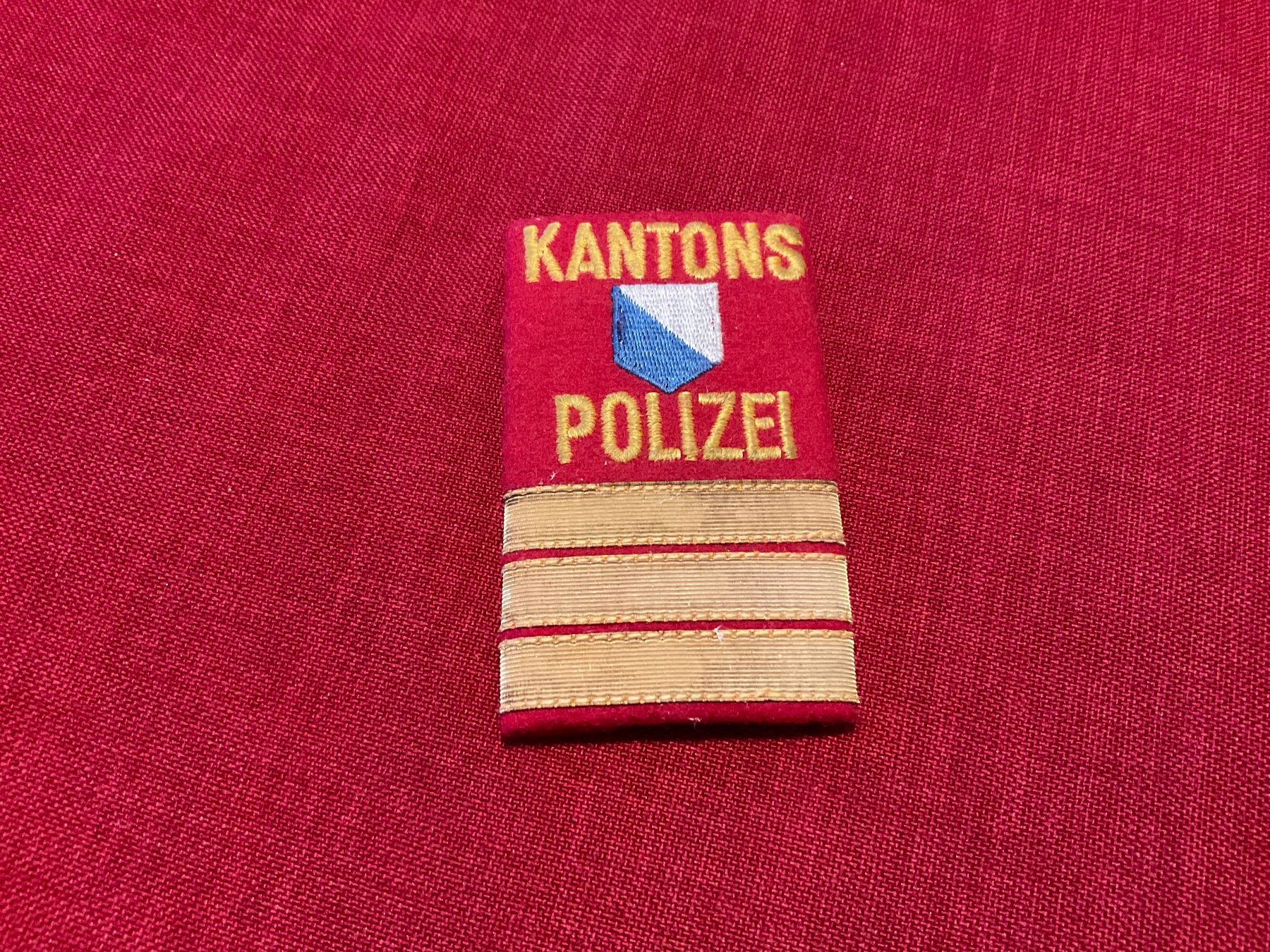 Schweizer Polizei Abzeichen (Gebraucht) in Lugano für CHF 15 – mit ...