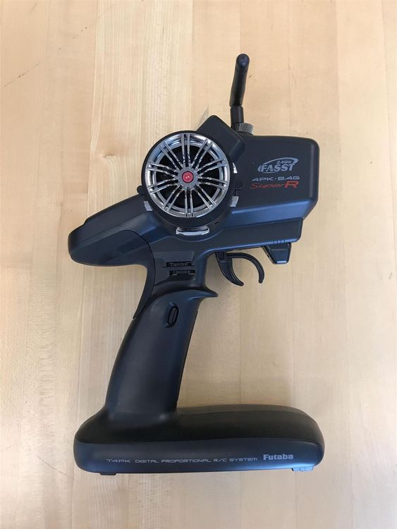 Futaba 4PK-2.4GHz Super R und Koffer | Acheter sur Ricardo