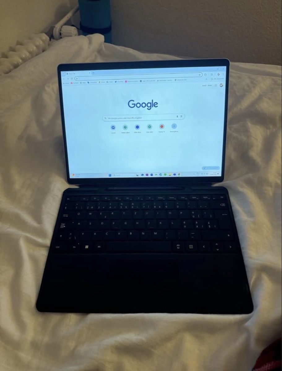 Microsoft Surface pro 8 Silver laptop (Gebraucht) in Birsfelden für CHF ...