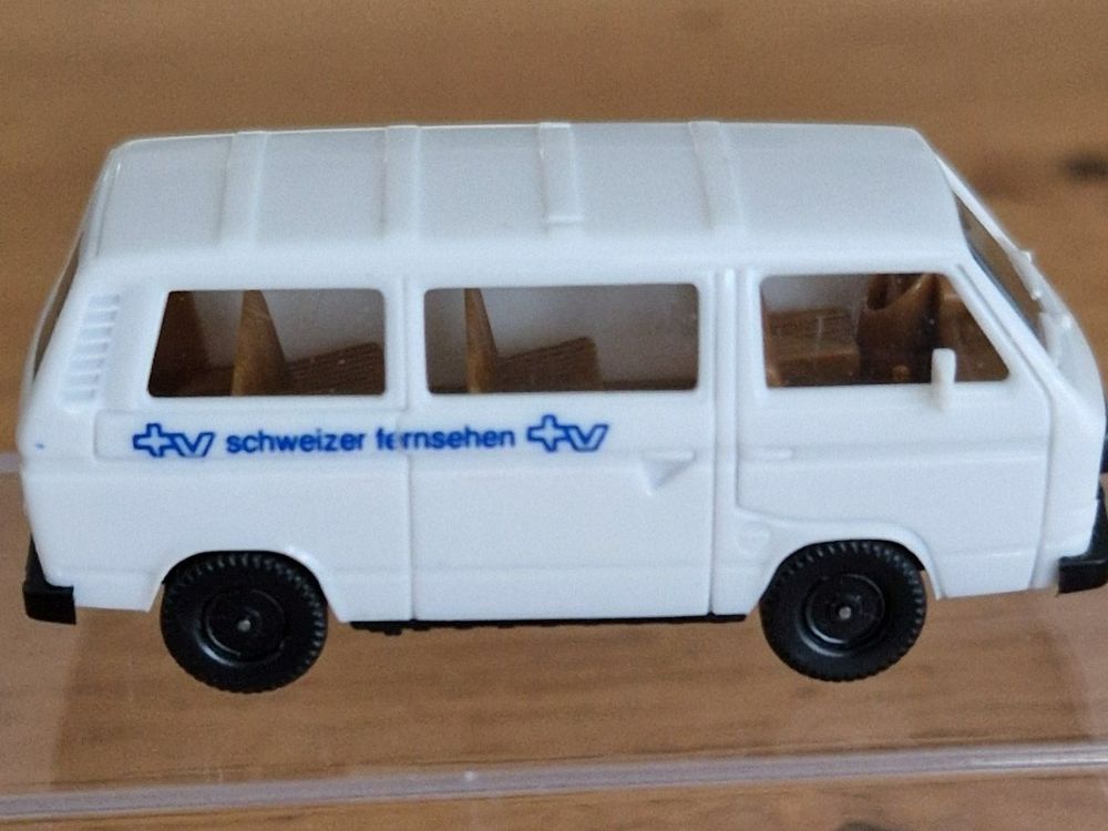 VW Bus "Schweizer Fernsehen" (Gebraucht) in Rossrüti für CHF 5 – mit ...
