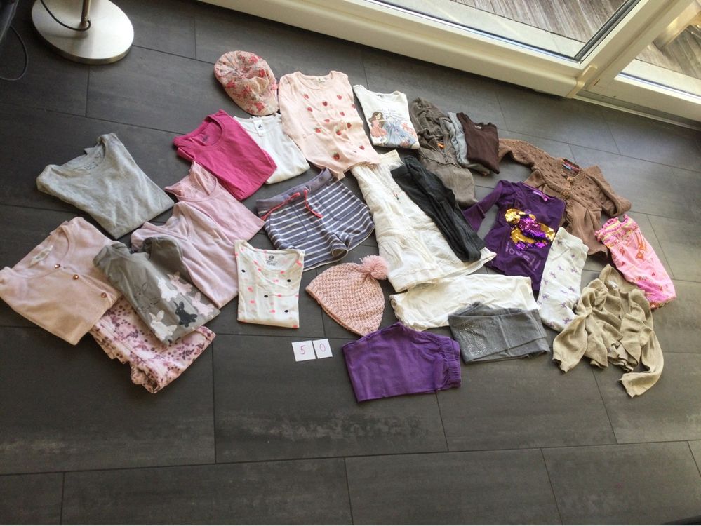 Grosses Mädchen Kleiderpaket, Grösse ab 116 Nr 50 (Gebraucht) in ...