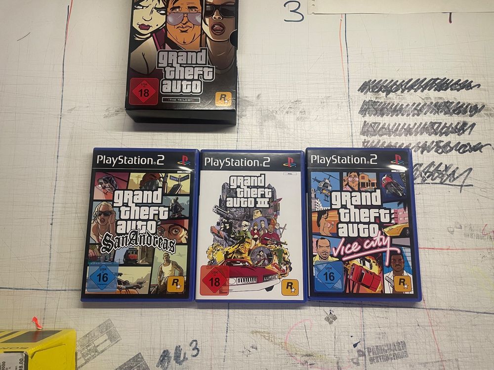 GTA trilogie ps2 / grand theft auto / box / mit zubehör (Gebraucht) in ...