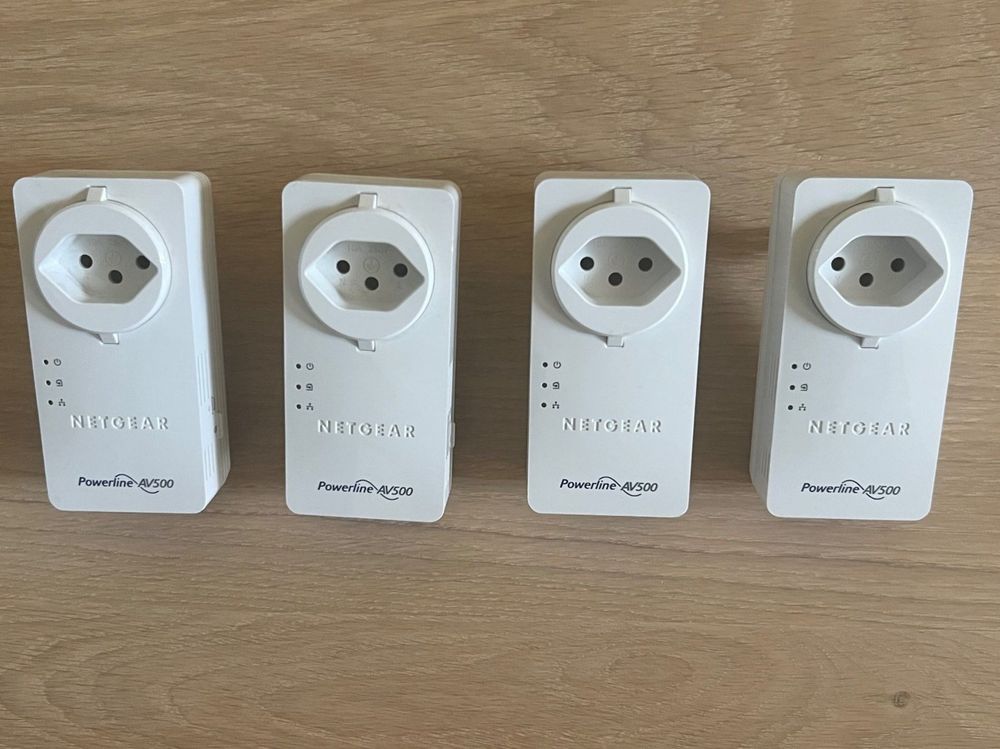 Powerline Adapter Netgear AV500 XAV5602 4er-Set (Gebraucht) in Zuerich ...