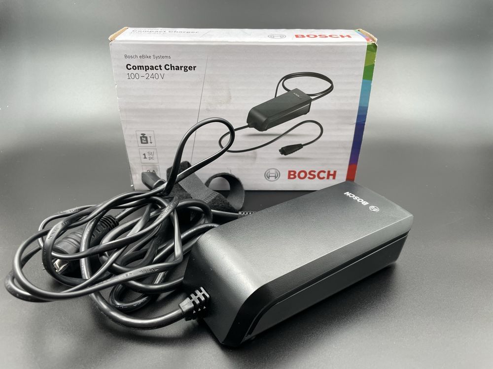 Bosch E-Bike Compact Charger Ladegerät - Top Zustand! (Gebraucht) in ...