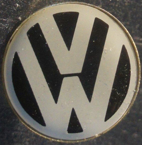 VW Emblem Pin selten 70er Jahre 👍 (Gebraucht) in Trimbach für CHF 2 ...
