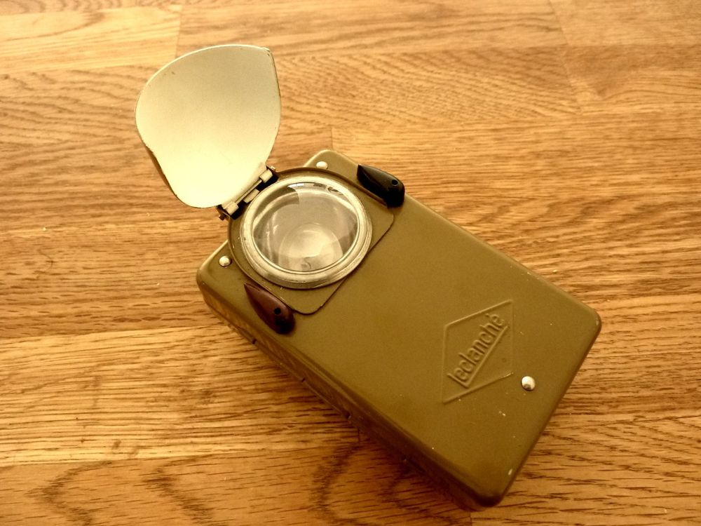 Militär Taschenlampe Schweizer Armee Leclanché (Gebraucht) in ...