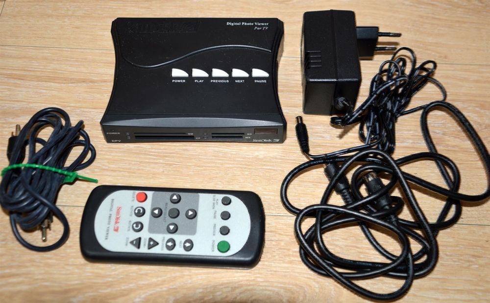 SanDisk Digital Photo Viewer SDV1-R (Gebraucht) in Collonges für CHF 10 – mit Lieferung auf ...