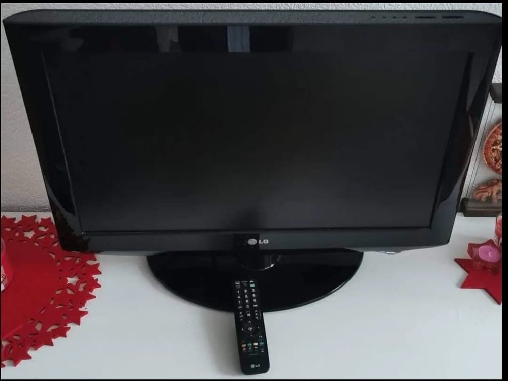 LG 26" HD LCD Fernseher | Kaufen auf Ricardo