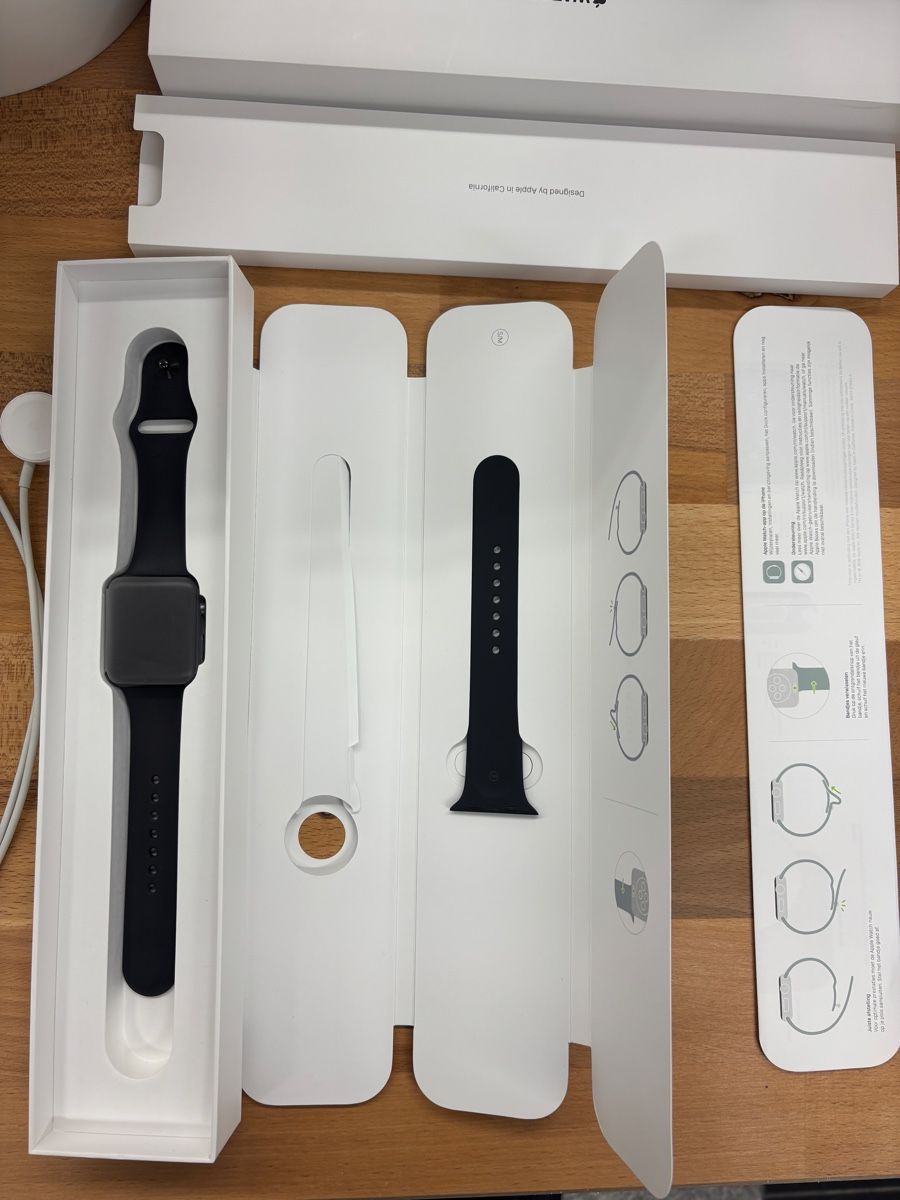 Apple Watch Series 3 NEU 42 mm in OVP (Neu und originalverpackt) in ...