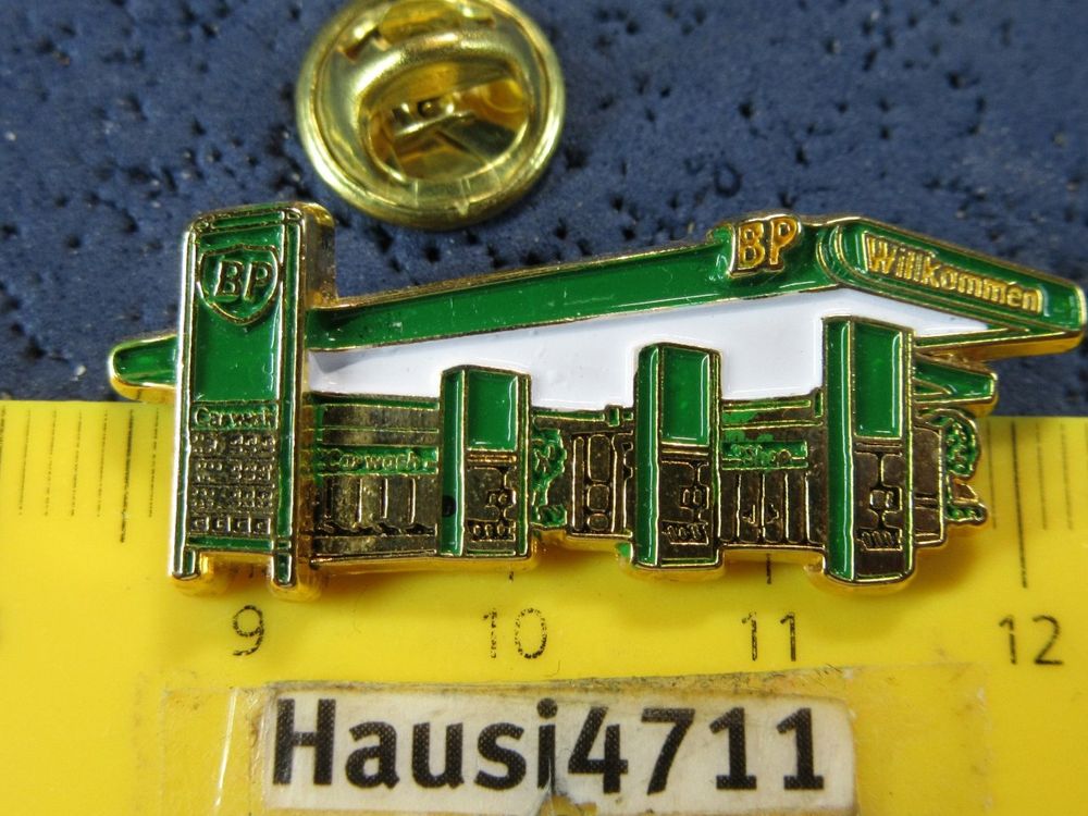 AUTO MOTO TANKSTELLE BP GOLDIG PIN (Gebraucht) in Ettingen für CHF 0.4 ...