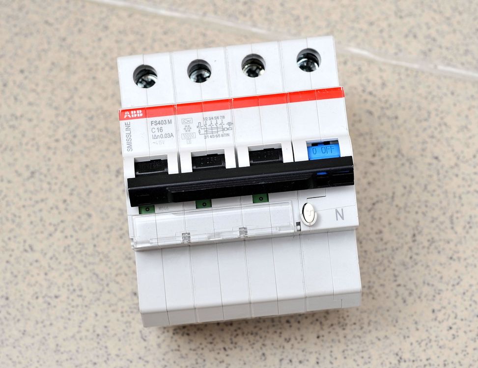 Fehlerstromschalter Fi Schutzschalter Elektromaterial ABB (Gebraucht) in Gränichen für CHF 77 ...